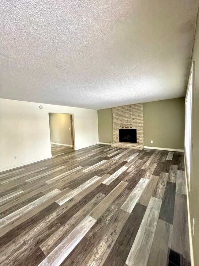 3 Bedroom, 2 bath house *** PENDING 3/20/... - House Rental in Klamath ...