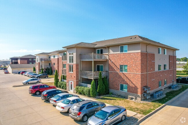 Riverwalk Residences Apartments - Waterloo, IA | ForRent.com