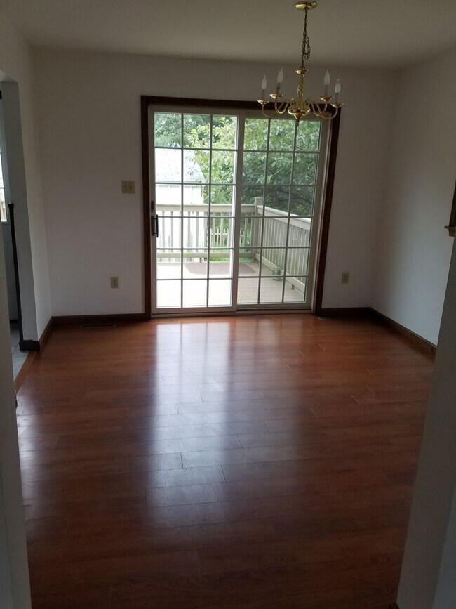 State College 3 bedroom duplex available A... - House Rental in State ...