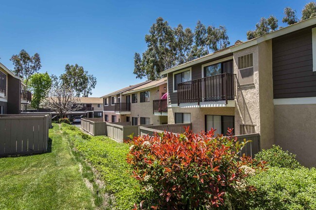 SERRANO HIGHLANDS APARTMENT HOMES - Lake Forest, CA | ForRent.com