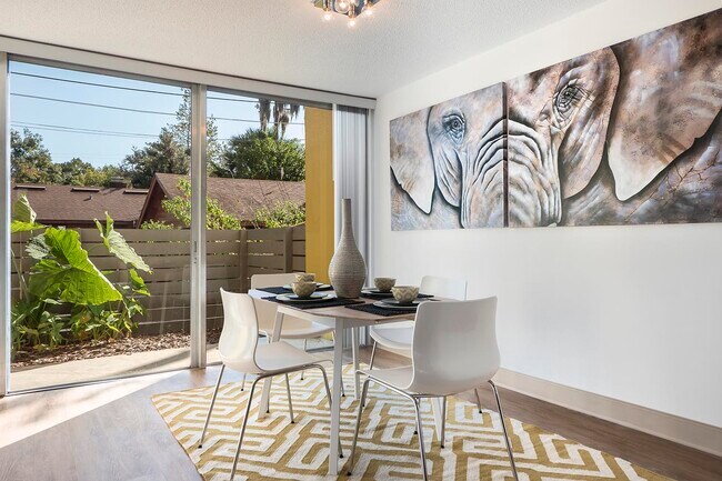 Courtyards Student Apartments | University of Florida | Off-Campus ...
