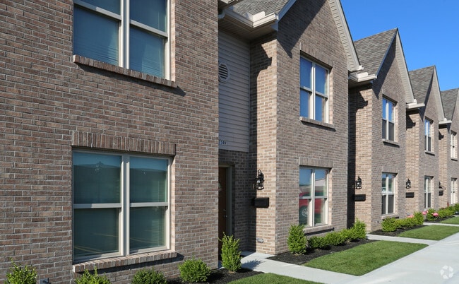 Country Woods Village Apartments - Cleves, OH | ForRent.com