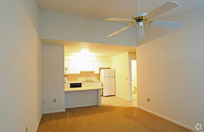 LeMans Apartments of Lakeland - Lakeland, FL | ForRent.com