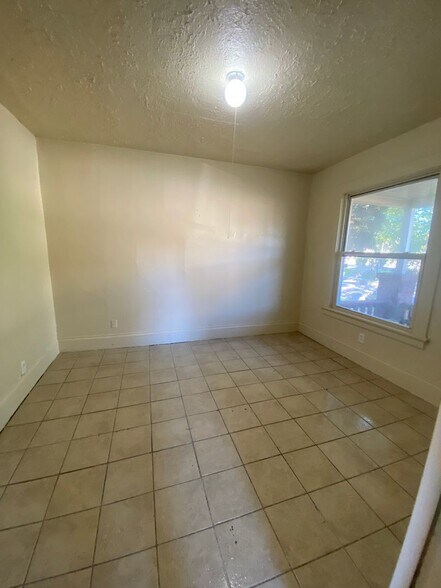 3123 N 24th St Unit Lower - Apartment for Rent | Milwaukee, WI ...