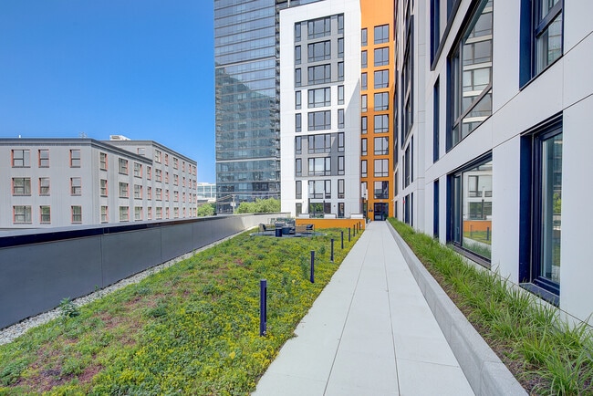 University of Illinois at Chicago | Off-Campus Housing Search