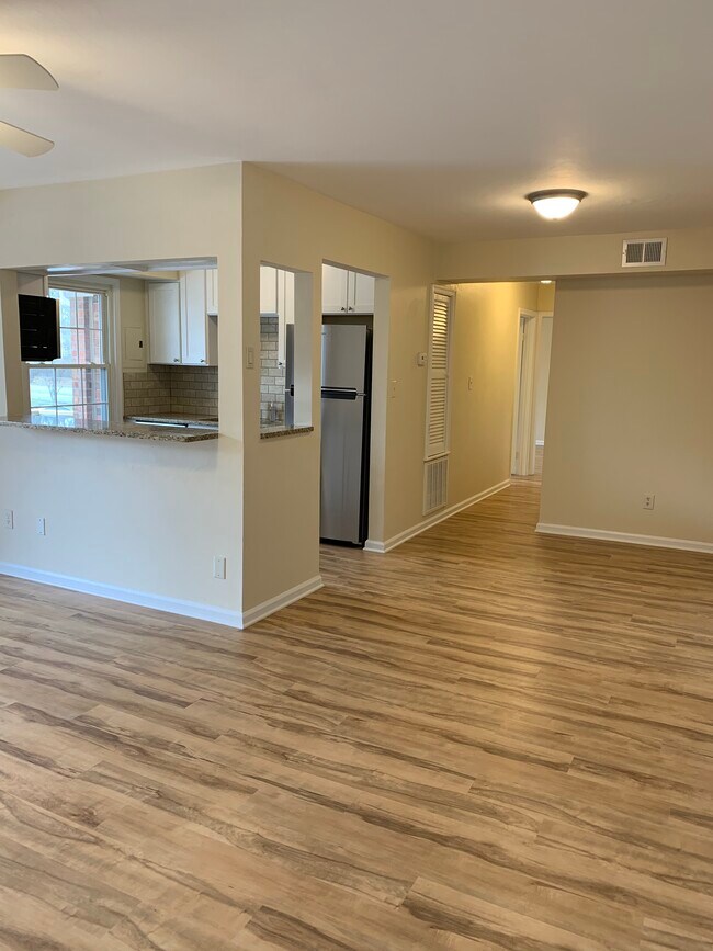 1026 Barclay Sq Condo Unit 1026 Barclay Square - Condo for Rent in ...