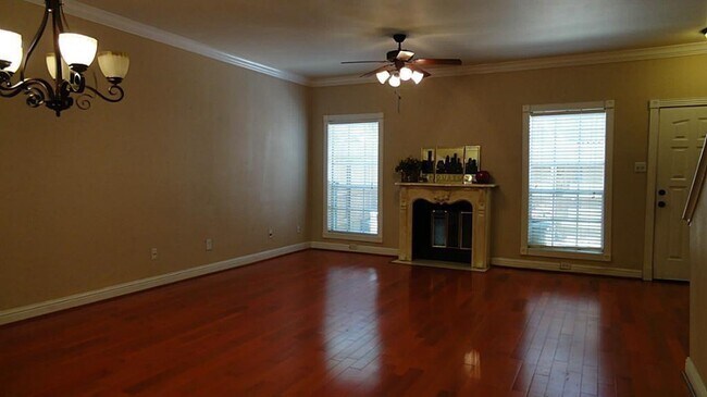 17465 Red Oak Dr Unit 7465 - Condo for Rent in Houston, TX | ForRent.com