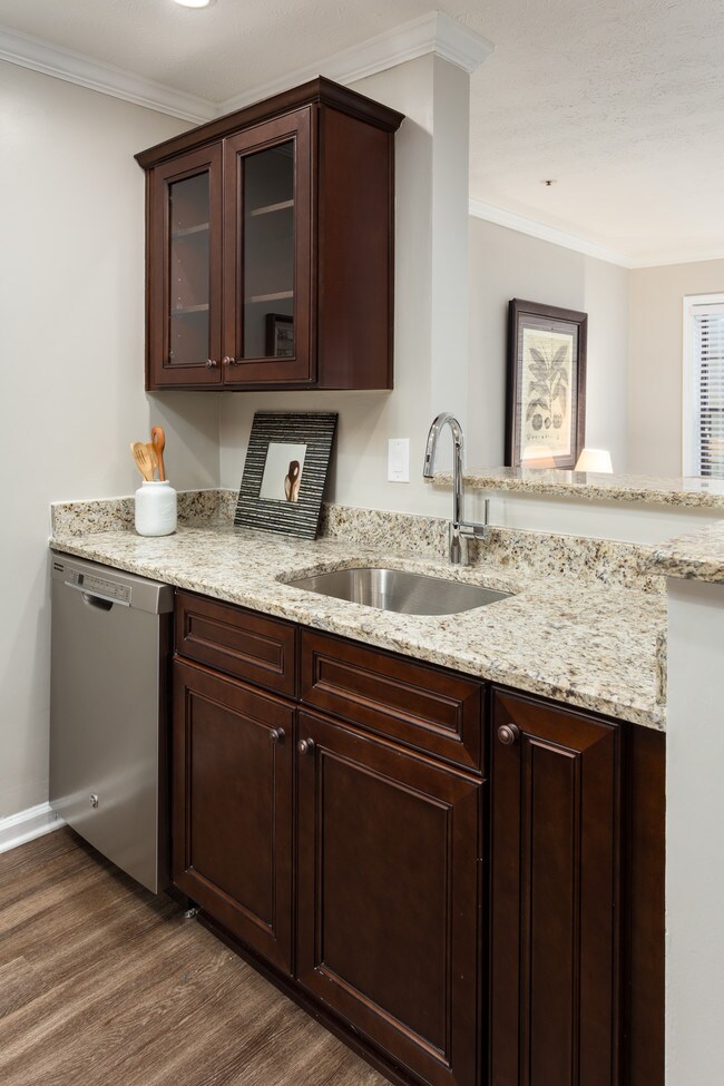 Emory University | Off-Campus Housing Search