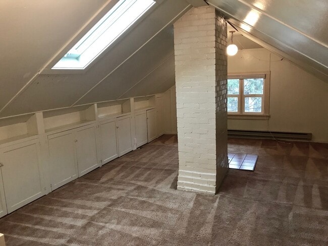 1610 Hilyard St - House for Rent in Eugene, OR | ForRent.com