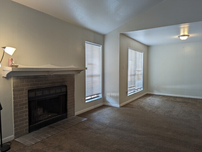 7200 W T C Jester Blvd Unit 104 - Houston, TX | ForRent.com