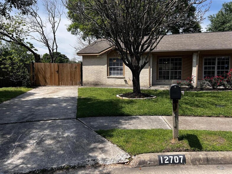 12707 Marble Dr - House for Rent in Houston, TX | ForRent.com