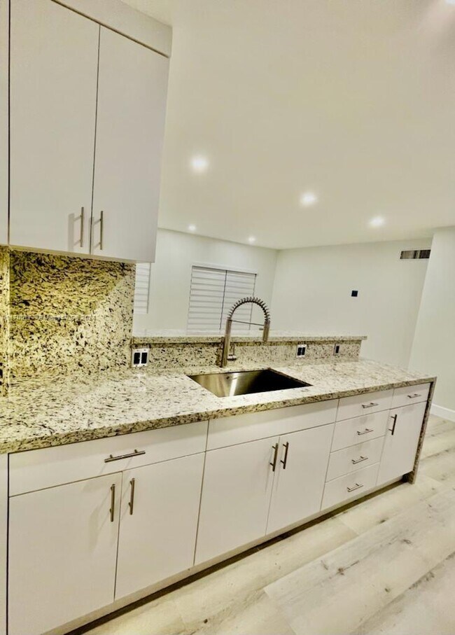 900 SW 84th Ave Unit 217E - Condo for Rent in Miami, FL | ForRent.com