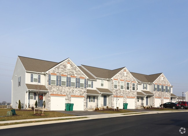 Stonebrook at Northside Crossing Apartments For Rent in Palmyra, PA ...