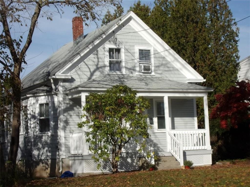 25 Anoka Ave Off-Campus Housing, Barrington, RI