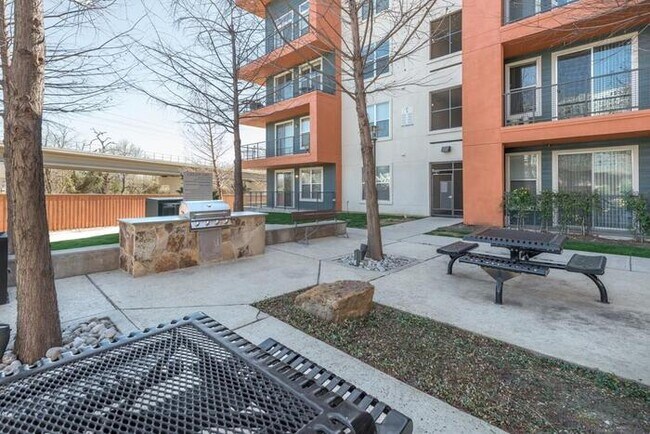 2140 Medical District Dr Condo Unit b6 - Condo for Rent in Dallas, TX ...