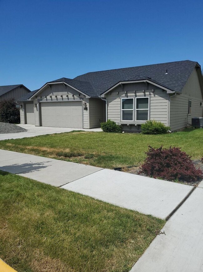 3 Bed 2 Bath one story home - House Rental in Moses Lake, WA | ForRent.com