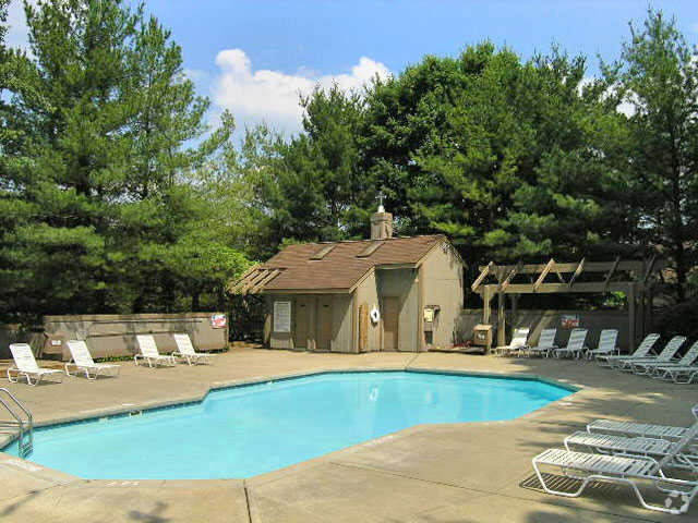 Pine Mill Ridge Apartments - Cuyahoga Falls, OH | ForRent.com