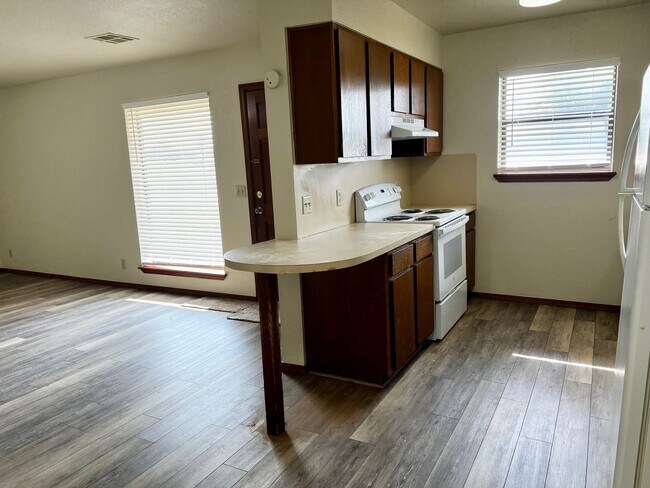 Large well maintained 3 bedroom 2 bath dup... - House Rental in Norman ...