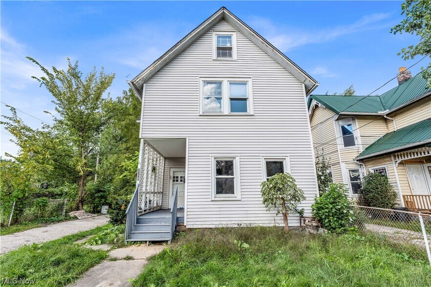 2206 Kenneth Ave Unit 1/DN - Apartment for Rent | Cleveland, OH ...