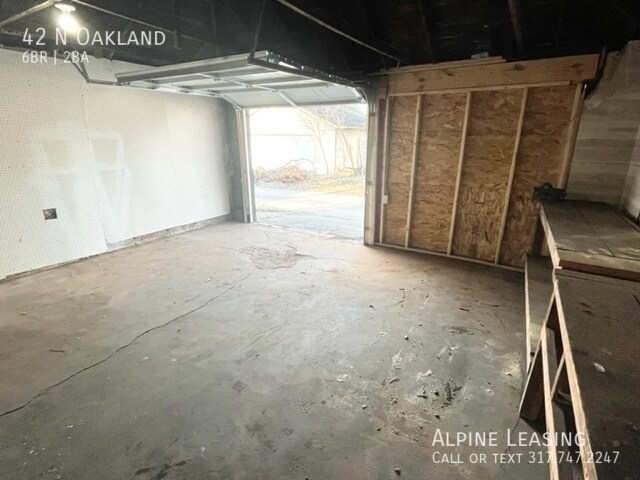 6 Bedroom detached garage/workshop combo (... - House Rental in ...