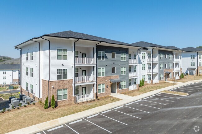 8200 McCrory (Poplar McCrory) Apartments - Nashville, TN | ForRent.com