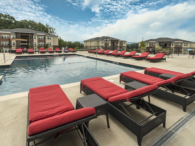 The View Apartments | Penn State University | Off-Campus Housing Search