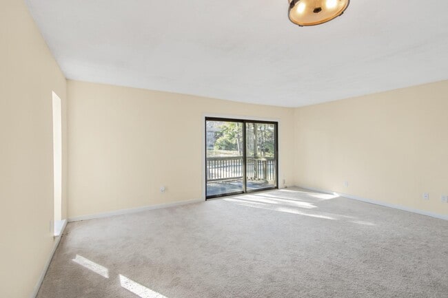 612 Pine Ridge Pl Off-Campus Housing, Raleigh, NC