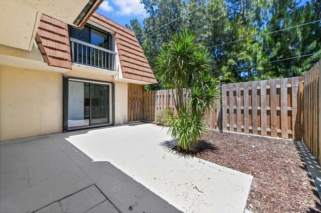 825 Center St - Casa adosada en renta en Jupiter, FL| ForRent.com