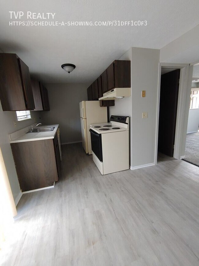 1452 W River Rd N - House Rental in Elyria, OH | ForRent.com