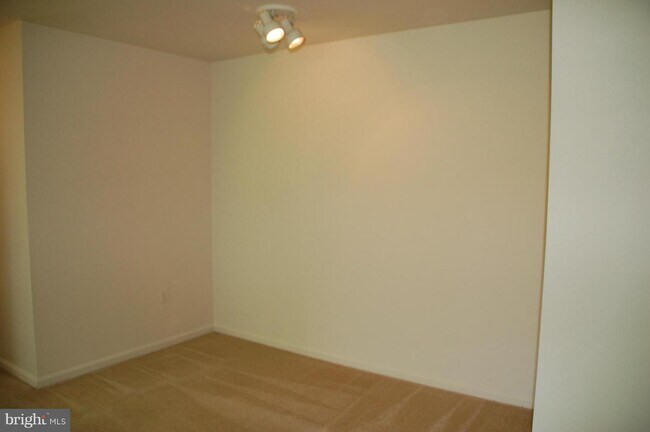 9555 Battery Heights Blvd Unit 51 - Condo for Rent in Manassas, VA ...