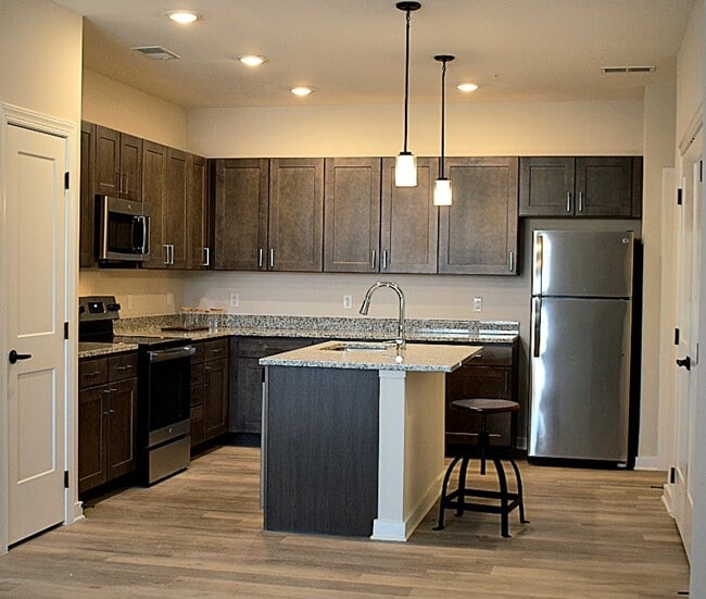 The Jewel Washington Pike Apartments - Knoxville, TN | ForRent.com