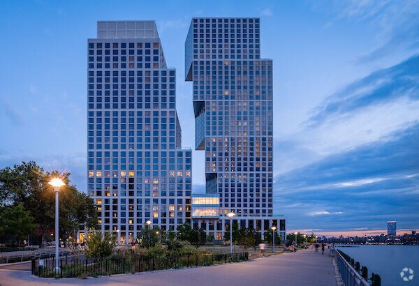 Baruch College Off-Campus Housing & Apartments | ForRentUniversity