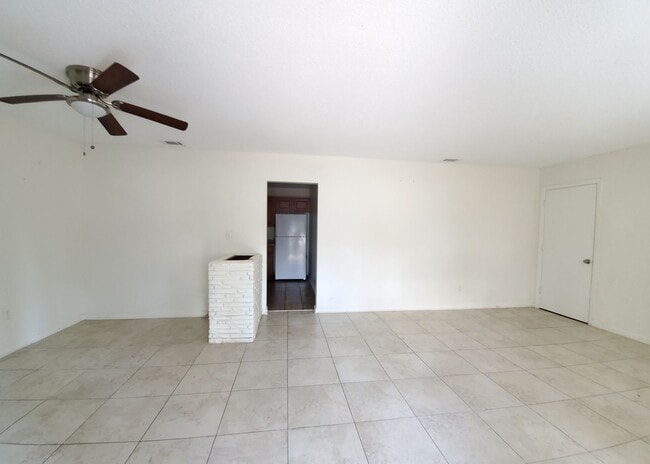 1905 Athens Ave Off-Campus Housing, Pensacola, FL