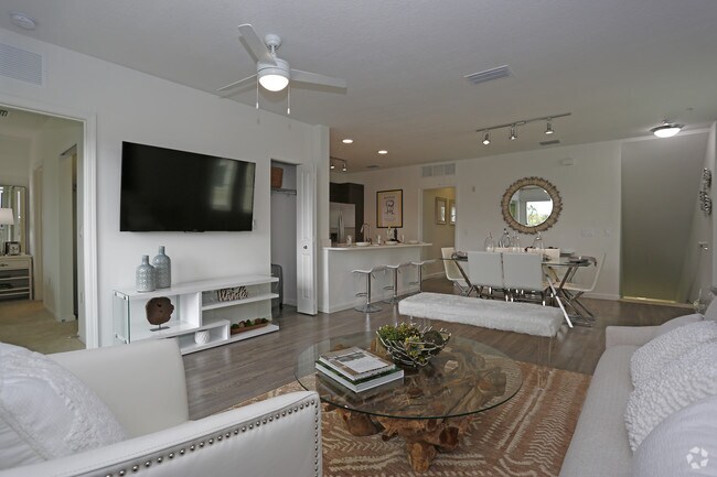 Horizon Wiregrass Ranch Apartments - Wesley Chapel, FL | ForRent.com