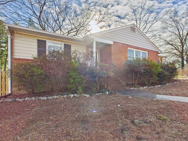 6955 Navaho Rd Off-Campus Housing, Richmond, VA
