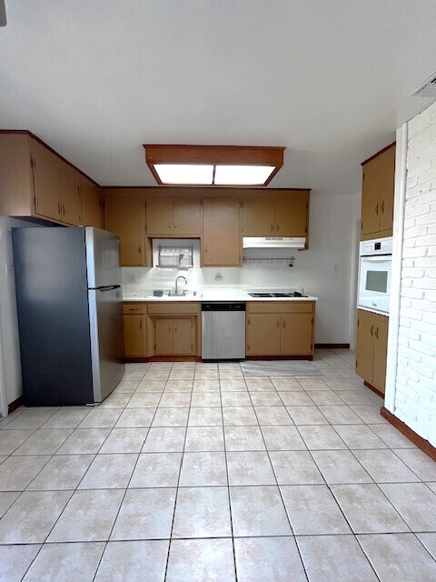 1448 Topaz Way - House for Rent in Sacramento, CA | ForRent.com