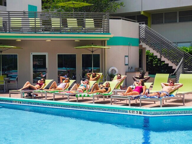 Courtyards Student Apartments | University of Florida | Off-Campus ...