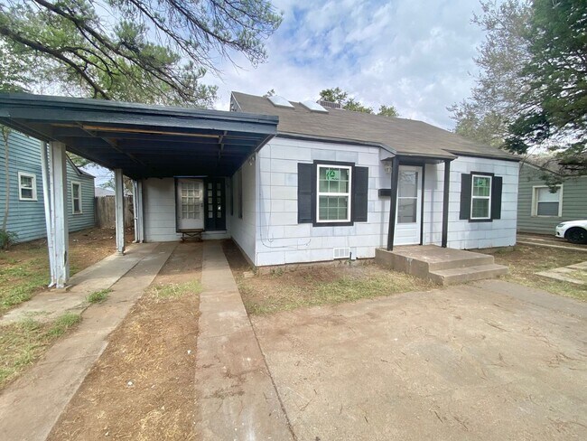 Move in special - half off first month’s rent - House Rental in Lubbock ...