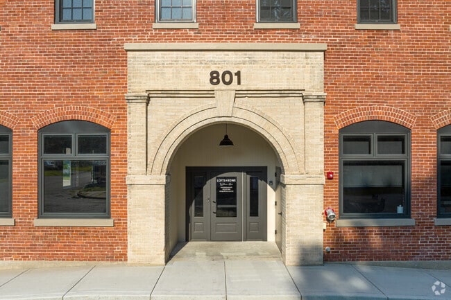 Lofts on Rowe - Ludington, MI | ForRent.com