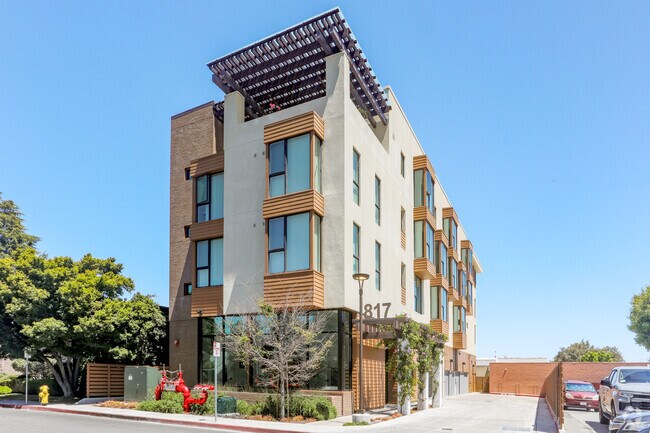 Walnut Studios - San Carlos, CA | ForRent.com