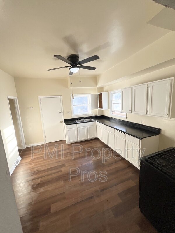 1516 S Union St Rental For Rent in Milwaukee, WI | ForRent.com