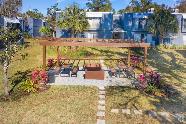 The Commons Apartments | University of Florida | Off-Campus Housing Search