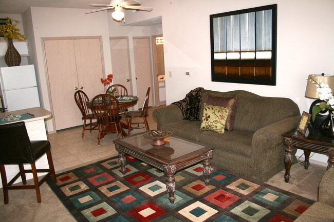 Grand Summit I/II Apartments - Grandview, MO | ForRent.com