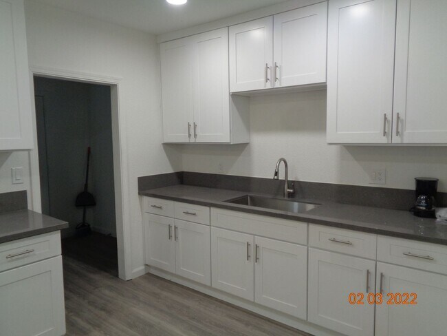 Cute and Cozy Ranch Style Home in East Lan... - House Rental in ...