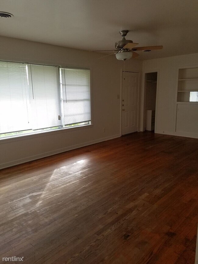 3 br, 1.5 bath House - 1010 S Dexter Dr 10... - House Rental in College ...