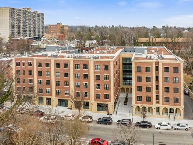 The Elm On 63rd Apartments | Saint Joseph's University | Off-Campus ...