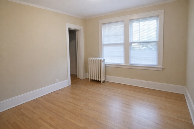 1517 Fairmount Ave Off-Campus Housing, Saint Paul, MN