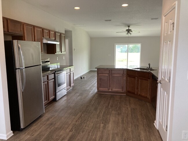 Beautiful 4Bd/2Ba home in Forest Hideaway ... - House Rental in ...