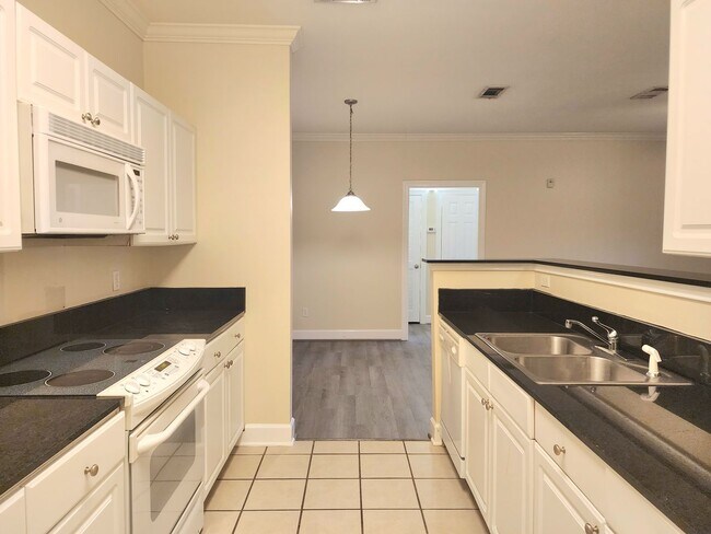 Foley 2/2 condo close to schools and YMCA Unit 812 - Condo for Rent in ...