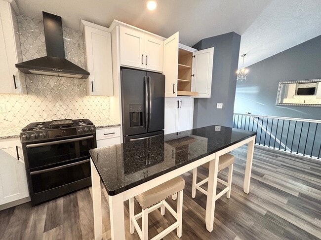 8764 Coffman Path Off-Campus Housing, Inver Grove Heights, MN